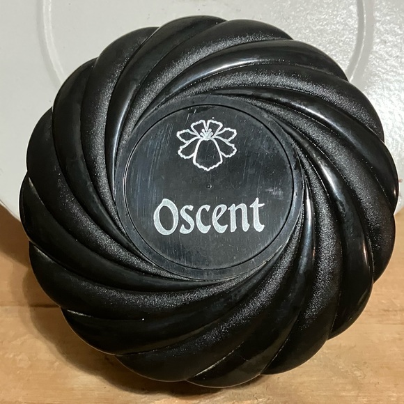 Apple cosmetics | Makeup | Vintage Oscent Luxurious Dusting Powder ...